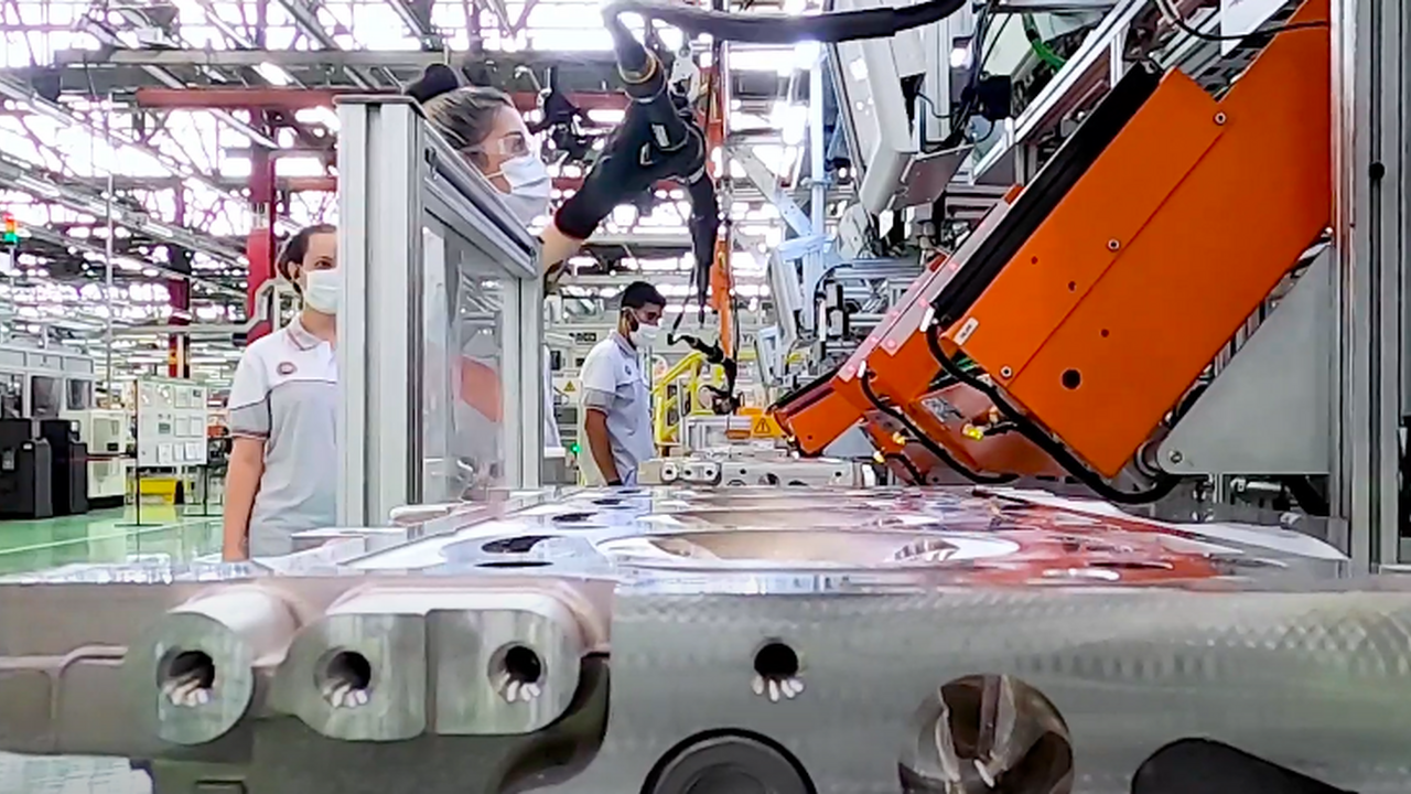 Auto-Industrie: Stellantis-Krise in Italien: 25.000 Arbeitsplätze in Gefahr | INDUSTRIEMAGAZIN