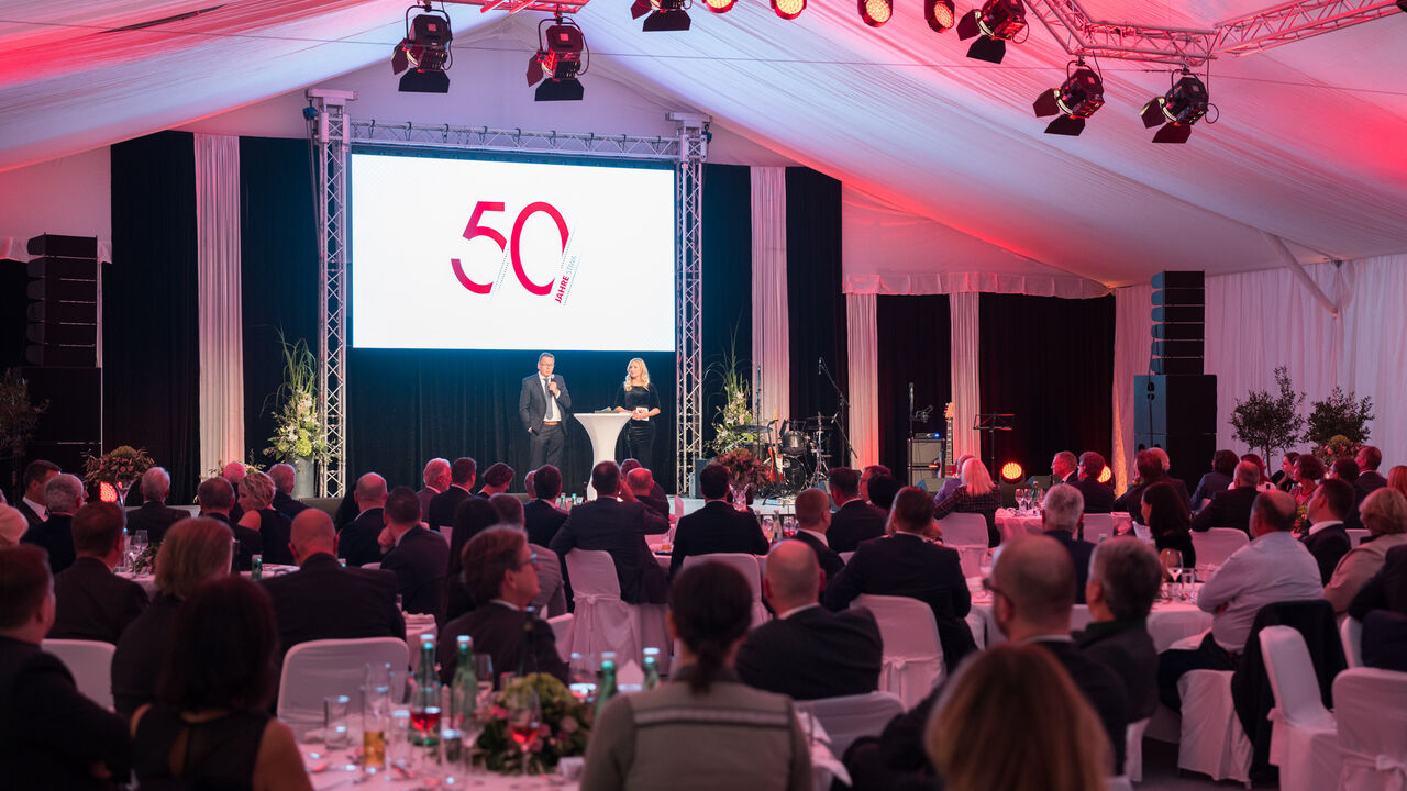 Jubilar: Stiwa: Mit 100.000 Schilling Startkapital zum Weltplayer für ...