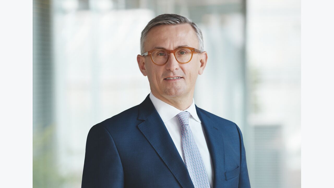 Top-Manager verlassen Stahlhersteller: Voestalpine: Großes Stühle ...