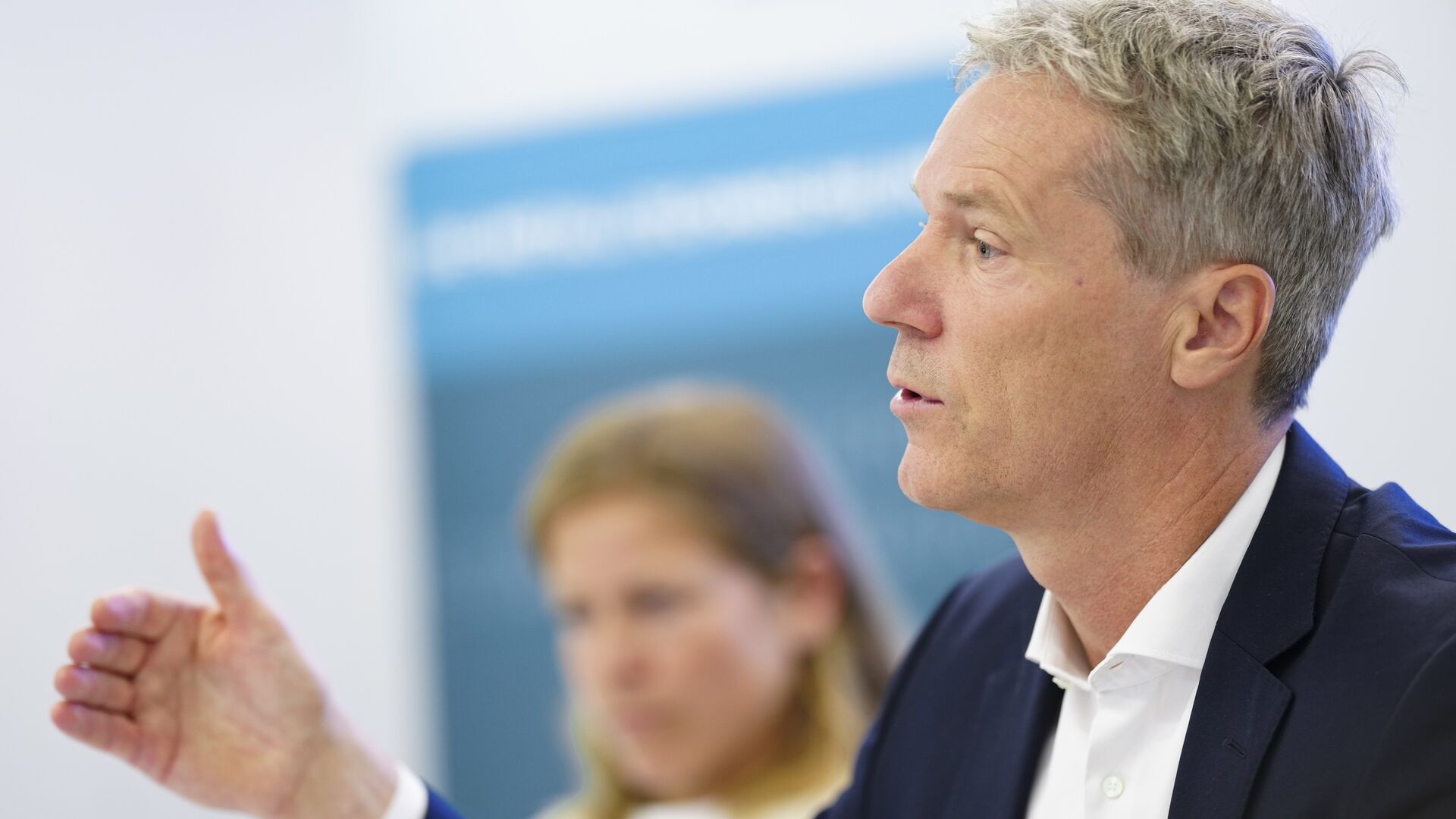 Lohnerhöhung in der Metallindustrie: Bis zu 4,8 % mehr Gehalt ab ...