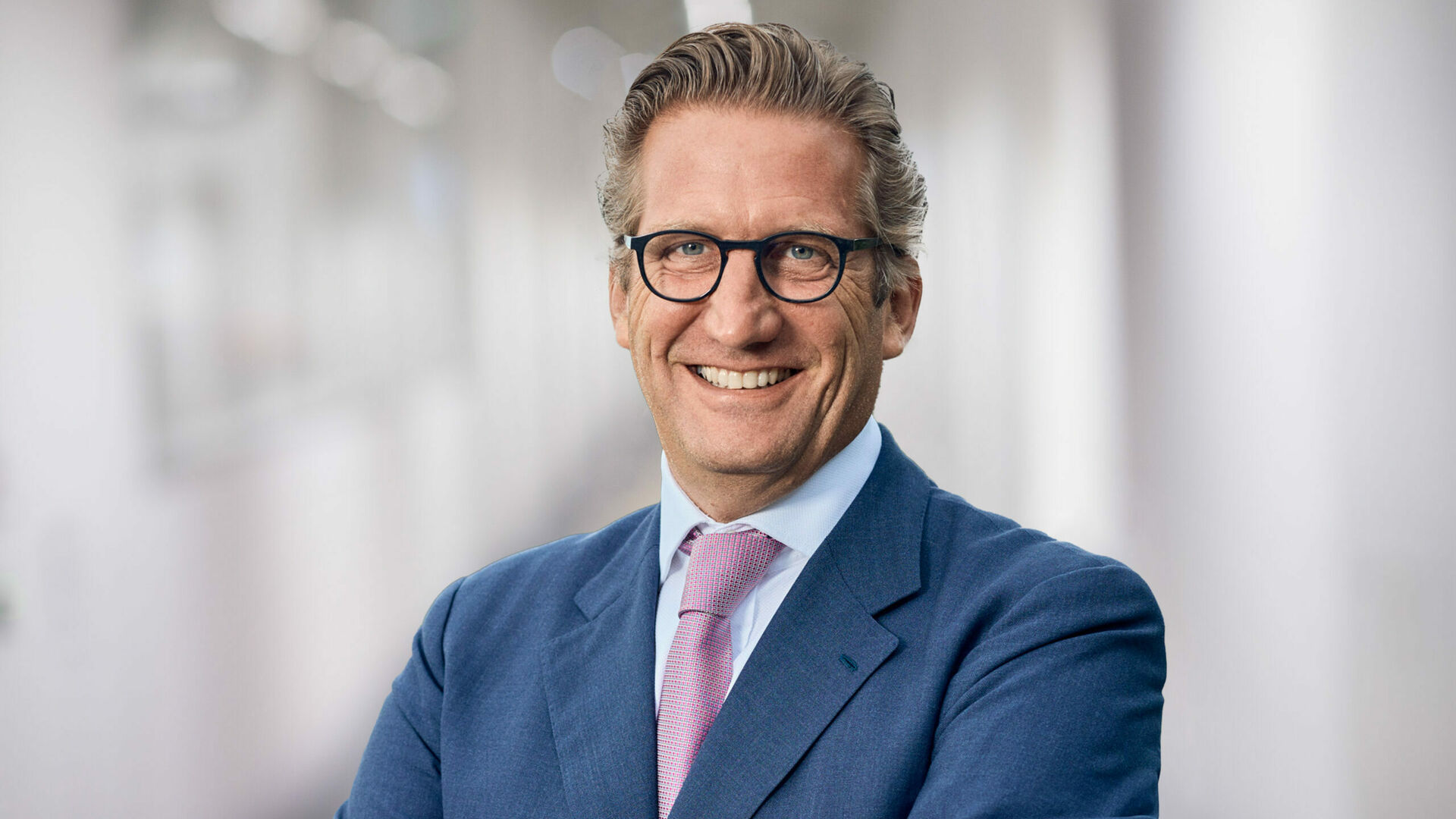 KTM Insolvenz: Stefan Pierer geht – Bajaj übernimmt die Kontrolle bei ...